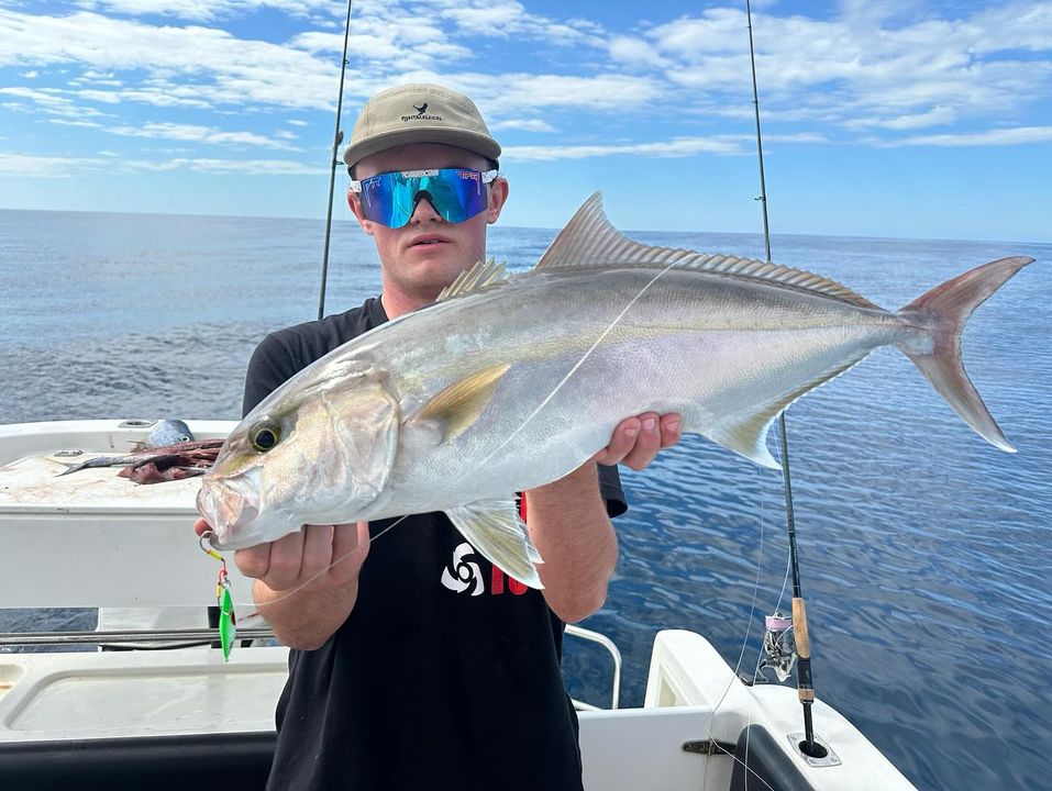 Reef Fishing Bottom Bouncing and Jigging Tips for 30g Metal Jigs ...